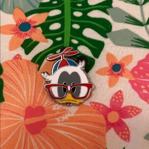 Disney | Accessories | Donald Duck Disney Trading Pin Nerd Costume ...